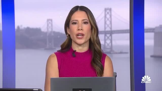 CNBC Anchor Apologizes for Getting Duped by People Claiming To Be Laid ...